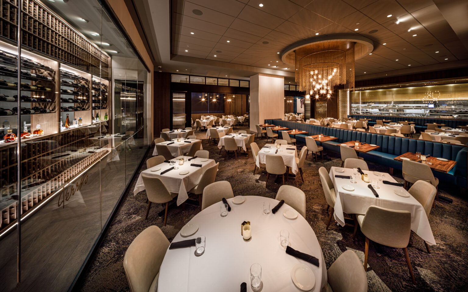 The Love for Perry’s Steakhouse & Grille Never Dwindles - LuxuryFacts ...