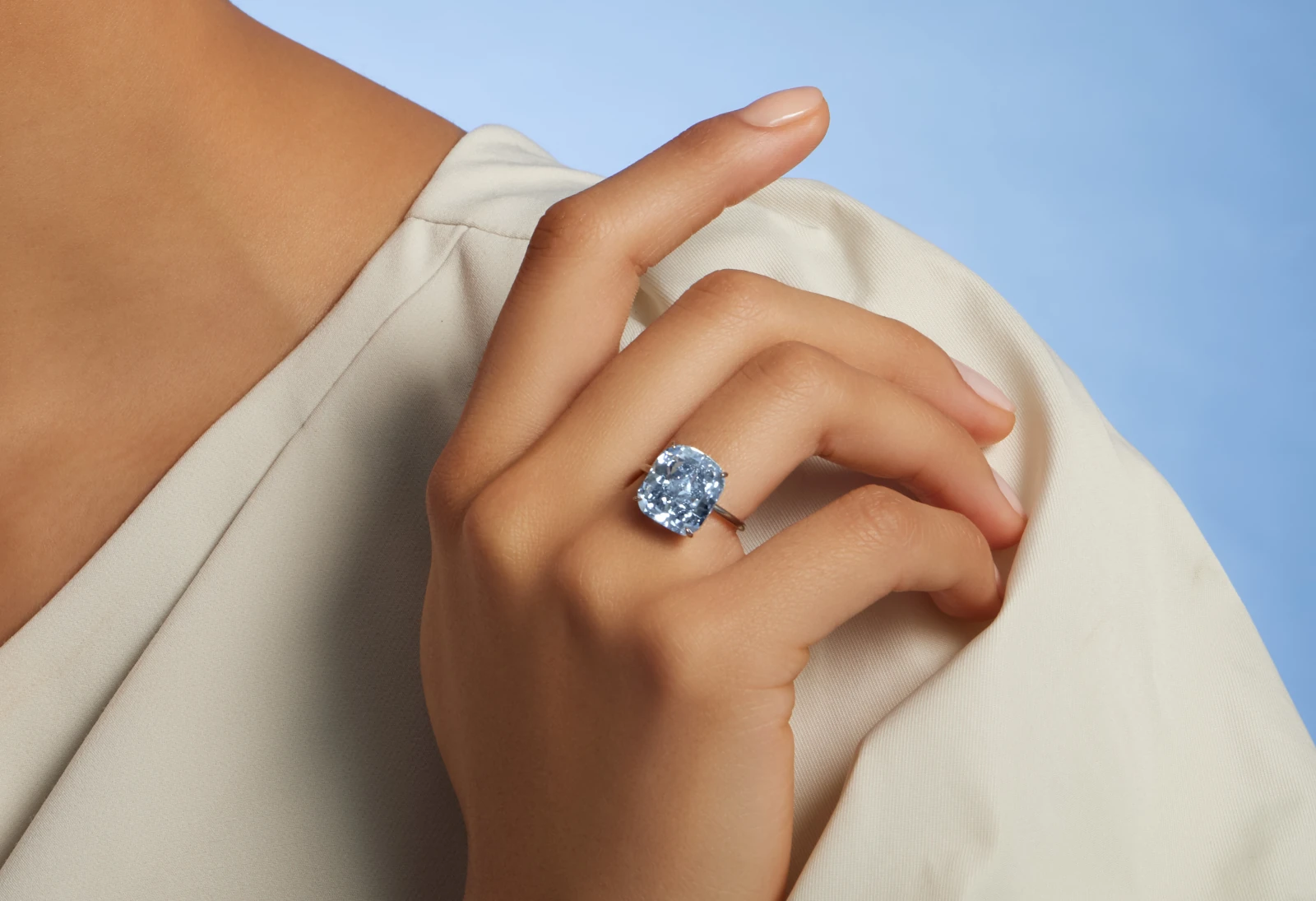 Sotheby’s Geneva to auction a rare $20 million blue diamond ...