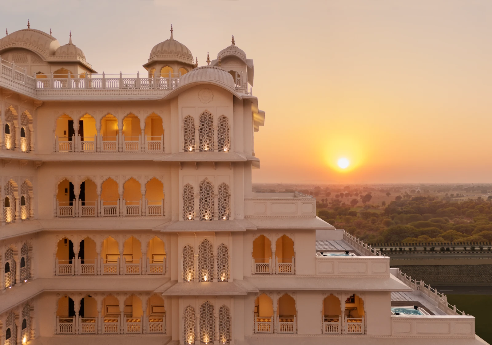 Anantara Jewel Bagh Jaipur Wins Hearts with Jaalis, Jharokhas ...