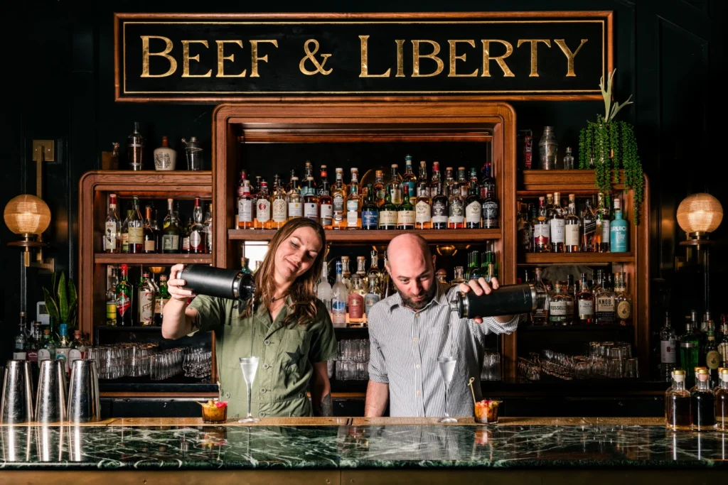 London Swagger, Chicago Soul: Beef & Liberty Bar Redefines River North ...