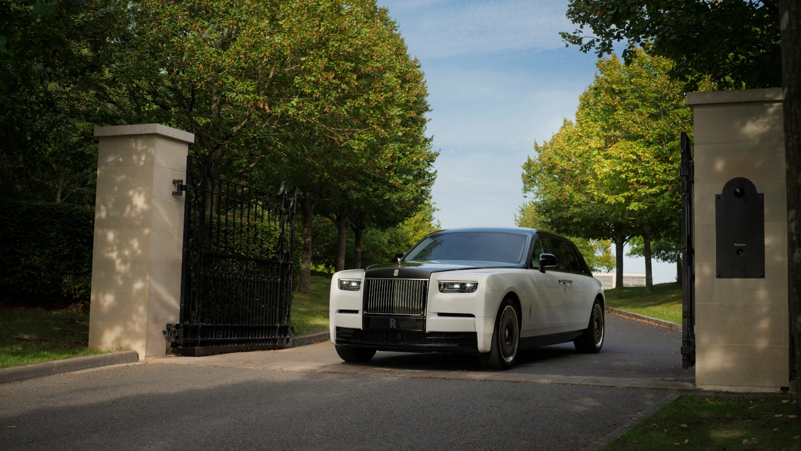Rolls-Royce Phantom celebrates a century with a limited edition ...